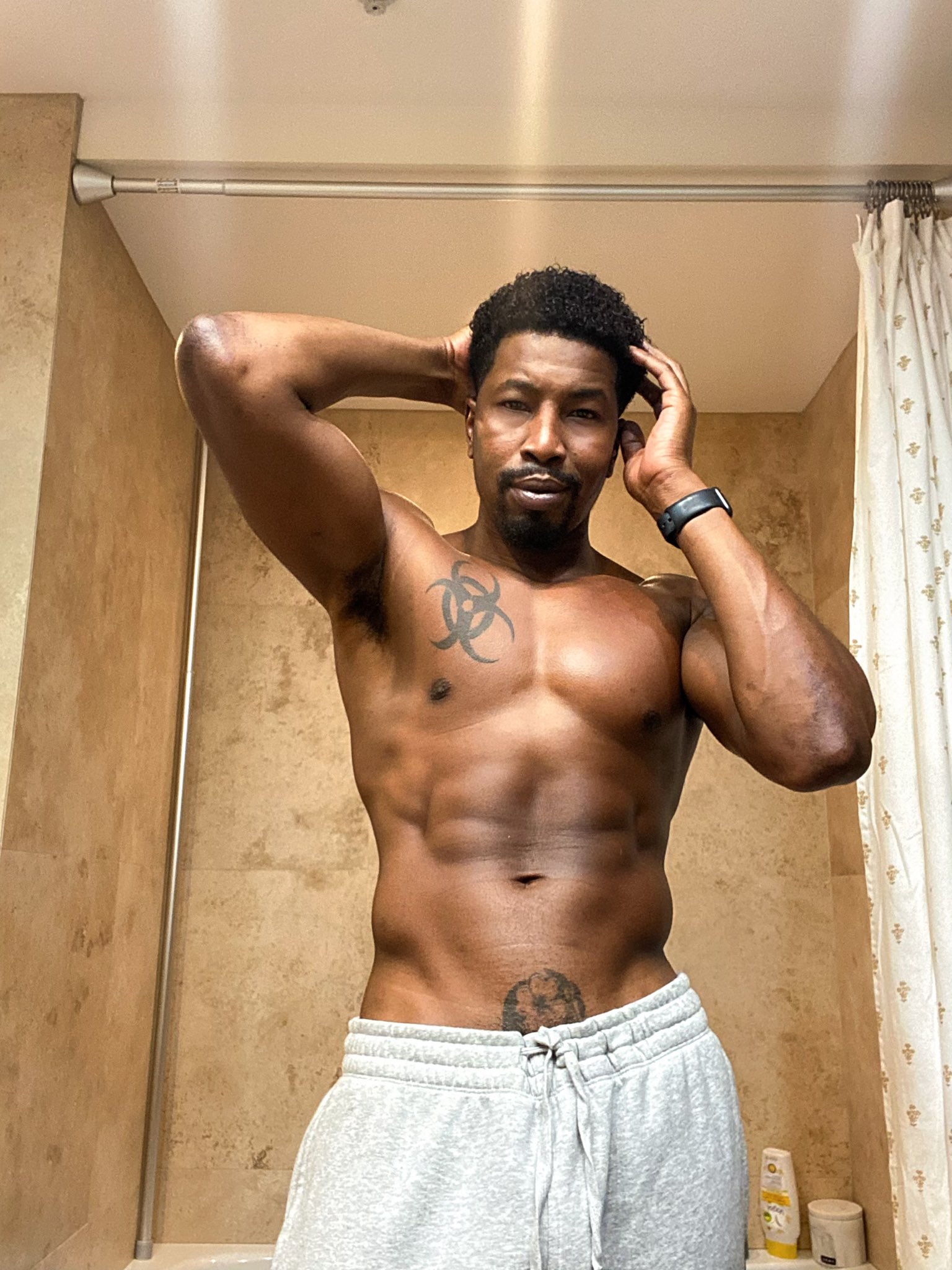 Isiah Maxwell Twitter 35 фото